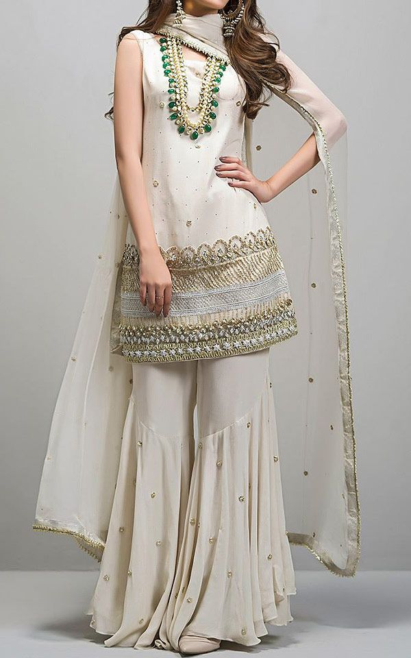 Light Colored Pakistani Wedding Dresses To Try And Uplift Your Game